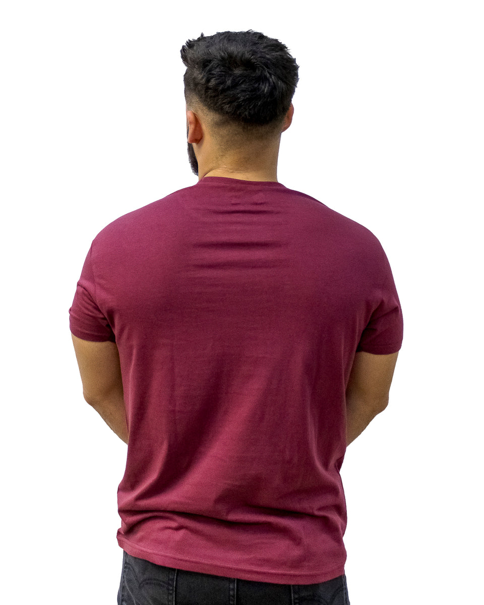 Playera Guinda TOM White INST 23 Caballero – BeisShop Tomateros